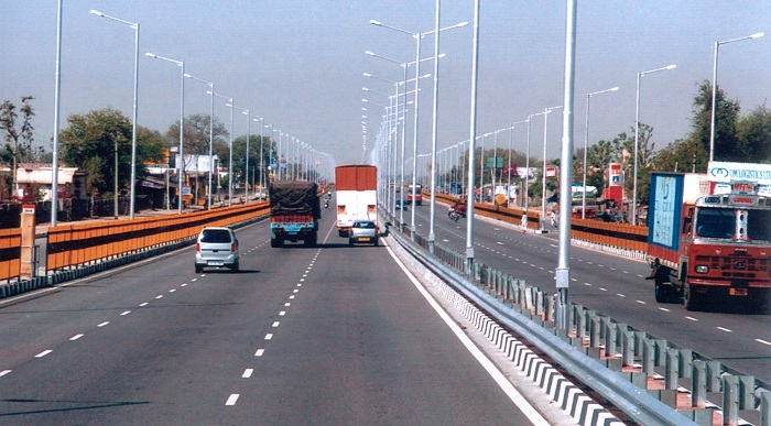 The 10 Amazing Expressways in India | Welcomenri